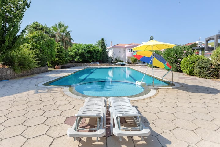 Girne'de Havuz Ve Denizli Merit Otele Yakın Villa - Cyprus