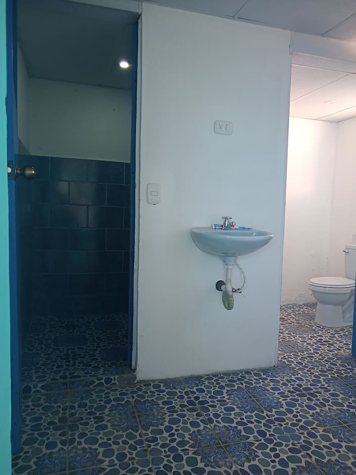 Acogedora Casa Con Estacionamiento Gratuito - Nicaragua