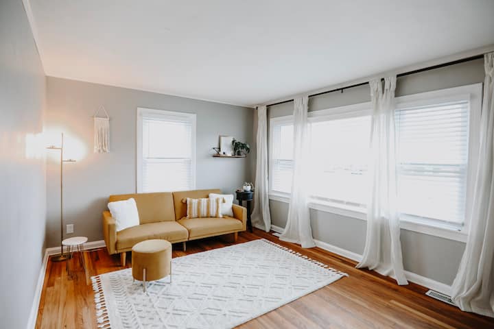 Charming Elizabethtown Home With Great Location! - Elizabethtown, KY