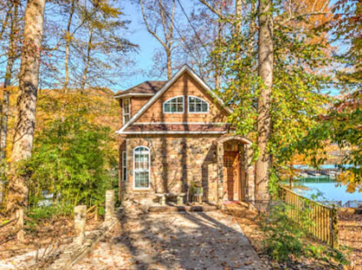 Cottage In The Cove - Norris Lake, TN