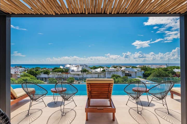 Spacious Studio W/ Private Plunge Pool & Patio - Playa del Carmen
