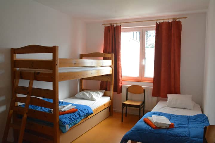 Chambre Pour 3 Dans Une Auberge De Jeunesse - Stoumont