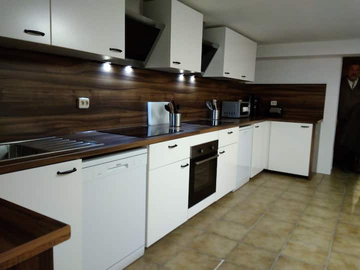 Guest House Only Fitters/worker In Separate Units - Bodenheim