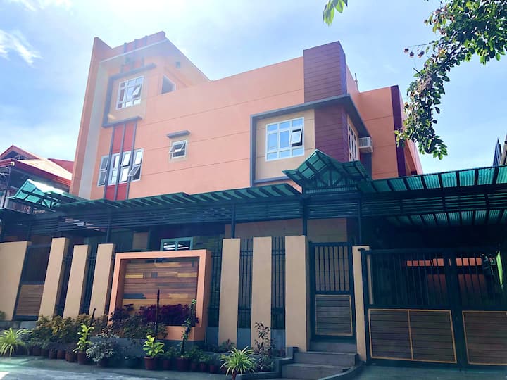 Anicia Guesthouse-whole Building (Good For 25 Pax) - Taguig