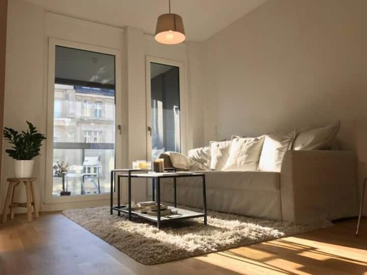 Bright And Modern Apartment In The Heart Of Berlin - Berlín