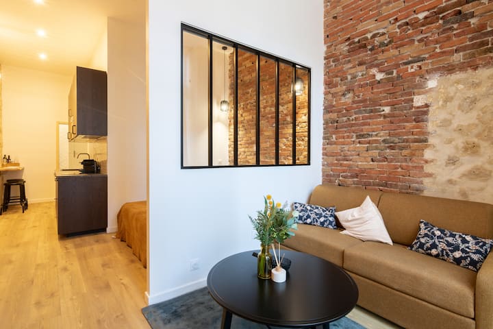 Cozy Apartment In The Heart Of Montmartre - ibis Budget Paris Nord 18ème