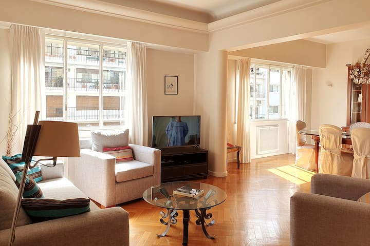 Confortable, Luminoso Y Amplio-3 Dorm. En Recoleta - Recoleta, Argentina