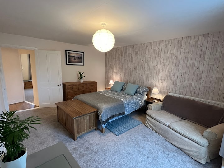 Spacious 2 Bed Flat In Kingsbridge Town - Kingsbridge