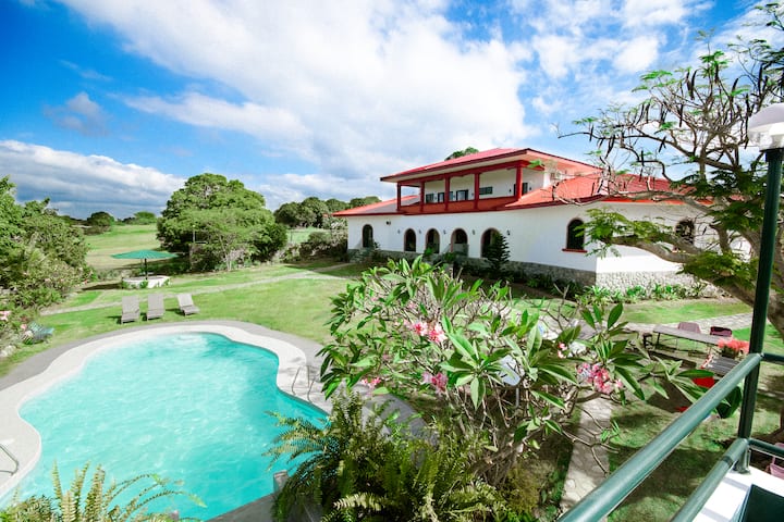 The Lindela Mansion - Calatagan