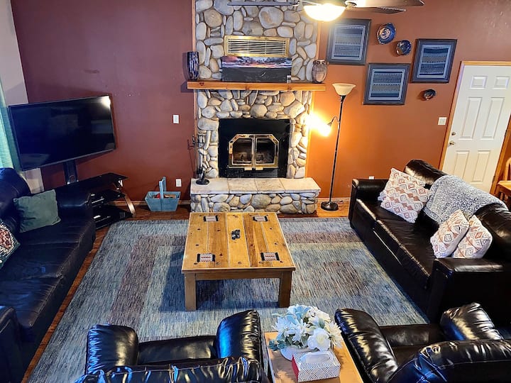 Cozy 3 Bedroom House Cottonwood #1 - Red River, NM