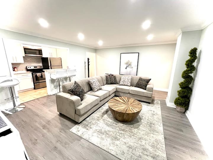 Charming Suite, Heart Of Atlanta W/ Skyline View - Atlanta