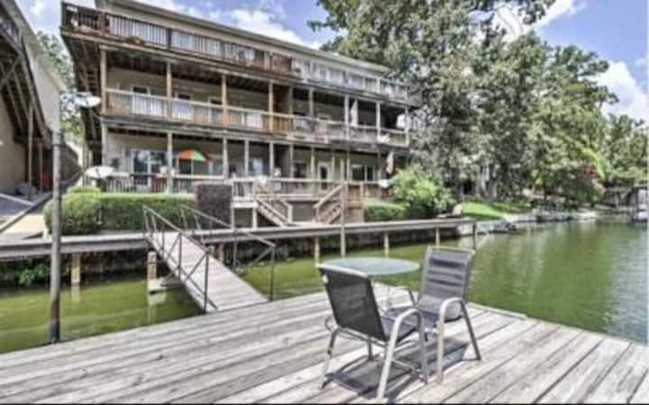 2 Br/2ba + Double Twin Bonus Room On Lake Hamilton - Hot Springs, AR