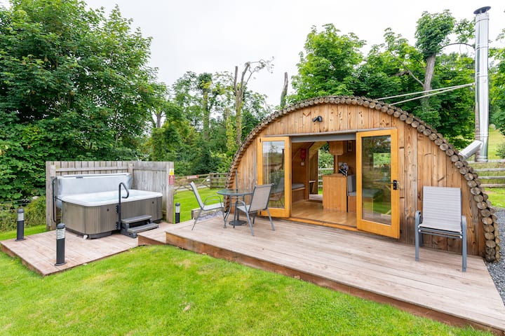 Y Cwtch, Glamping @ 68° West - Brecon