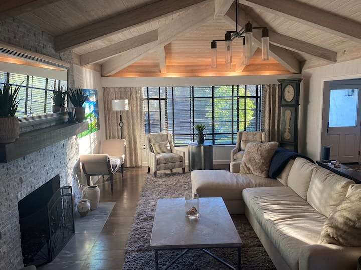 Lovely 3 Bedroom In Forest, Close To Everything! - Monterey, CA