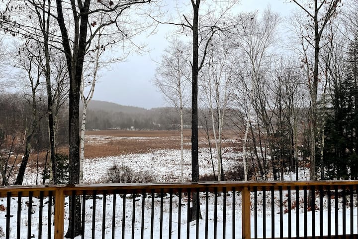 The Weatherbee 🖤 Country Home With A View!! - 클레어몬트