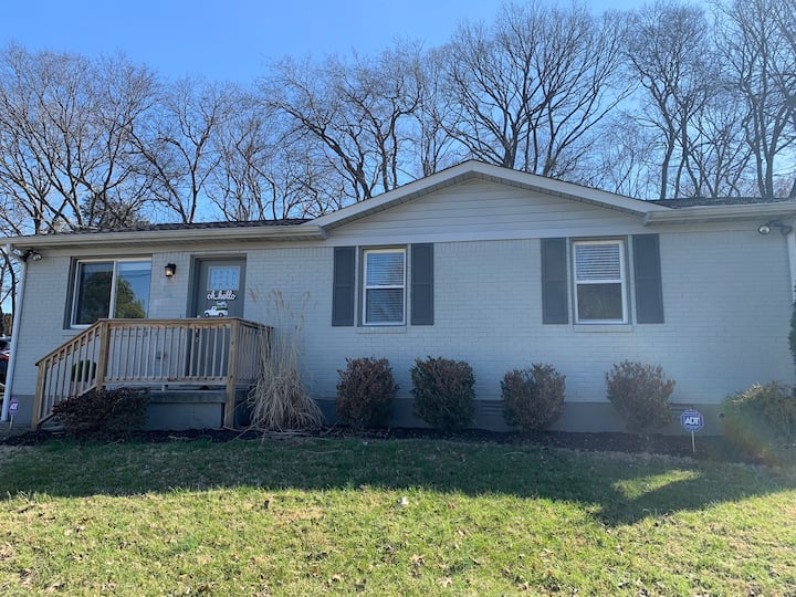 Stylish 2br, Franklin Charm, Cozy Backyard - Franklin, TN