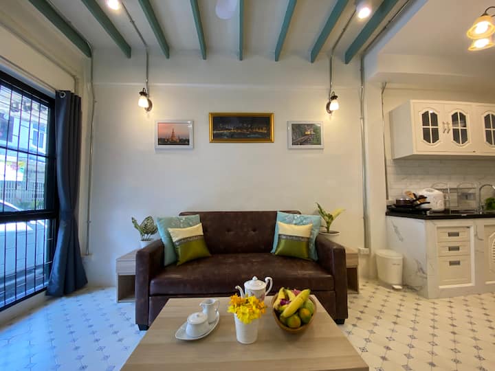 1 Min Walk To Bts, 3 Bed 3 Bath, Entire House - Bangkok