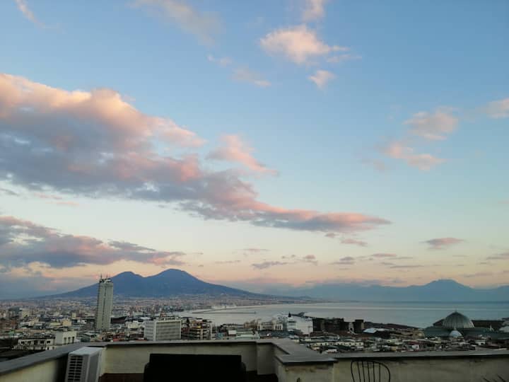 Donna Raffa Home Casa Con Terrazza Panoramica - Nápoles
