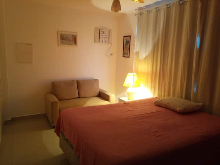 Apto 50 Metros Praia Pitangueiras Garagem Local - Guarujá