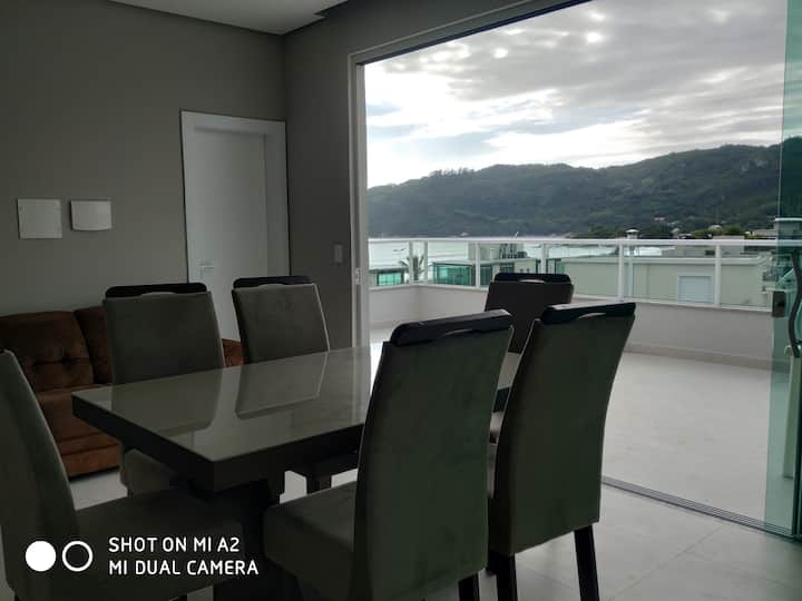 Cobertura Da Ana Com Vista Para O Mar - Bombinhas