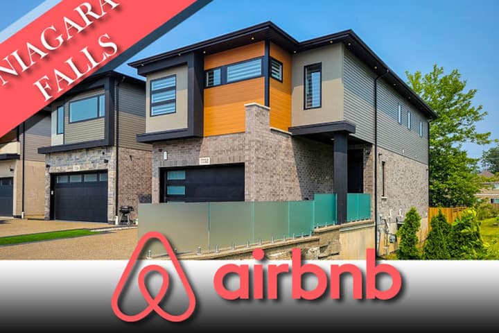 Modern 3 Bedroom House In Niagara Falls - Niagara Falls
