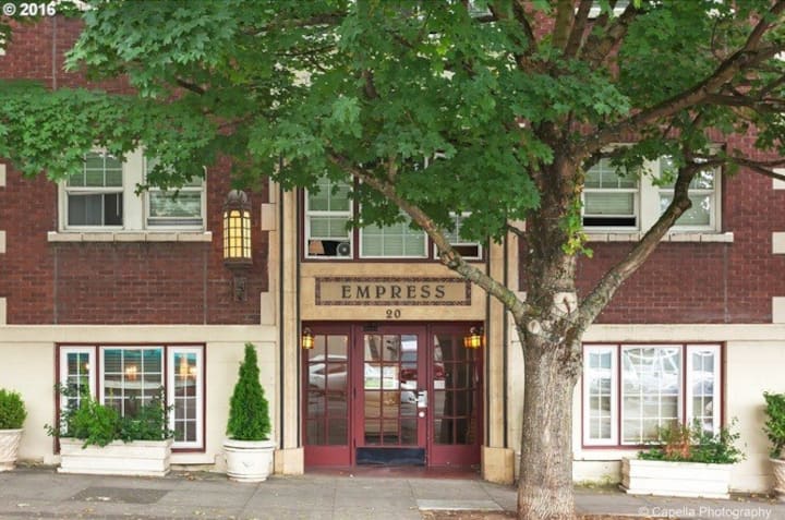 Renovated Condo In The Heart Of Portland - Portland, OR