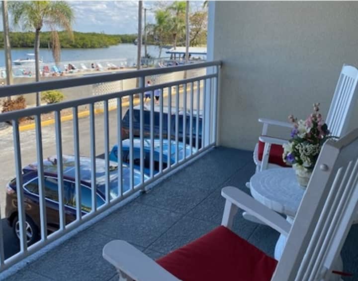 Paradise Get Away - Bahia Beach, Ruskin