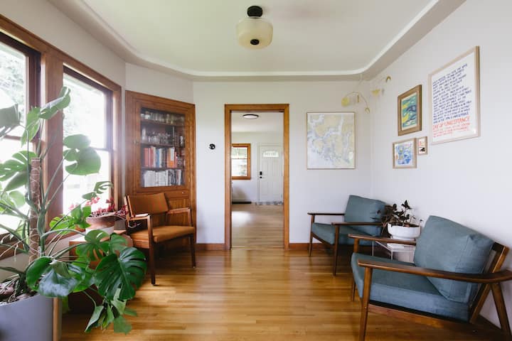 Historic 2 Bedroom Home - 터코마