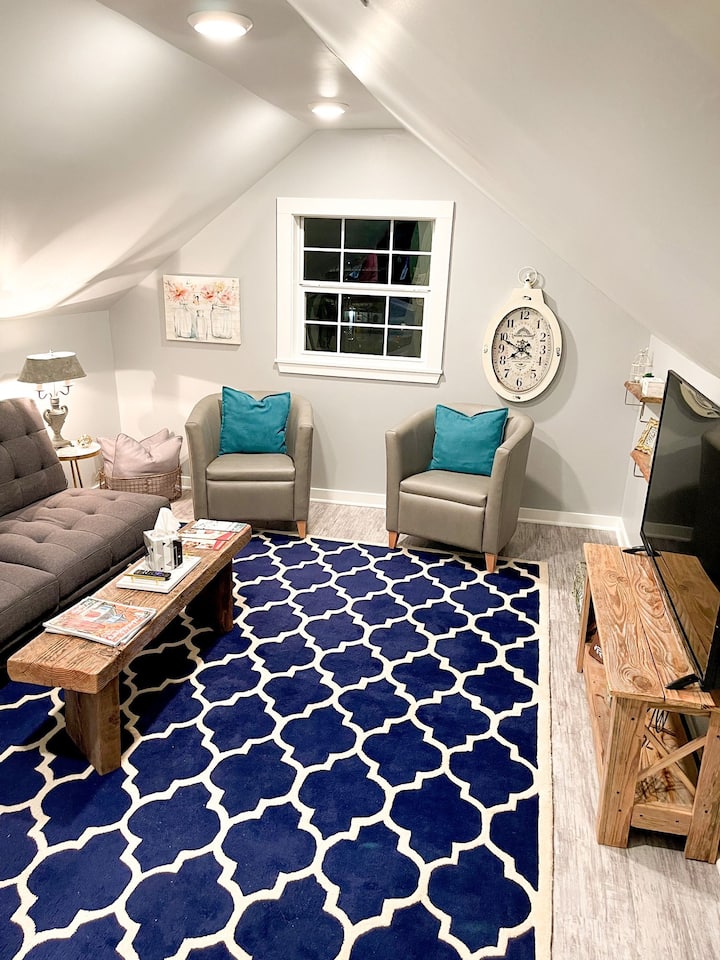 Frida's House Only One Block From Main Street. - Fredericksburg, TX