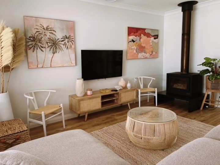 Cheerful Beach Home - Stylish Comfort By The Beach - 필립 섬