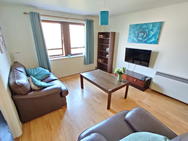 2-bed Flat, Near City Centre, Free Private Parking - Aberdeen