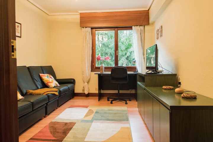Vivienda De 2 Habitaciones Cerca Del Casco Viejo - Bilbao