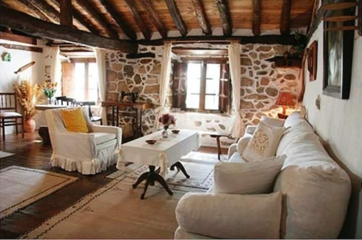Agradable Casa Rural Con Jardín Y Piscina - Turégano