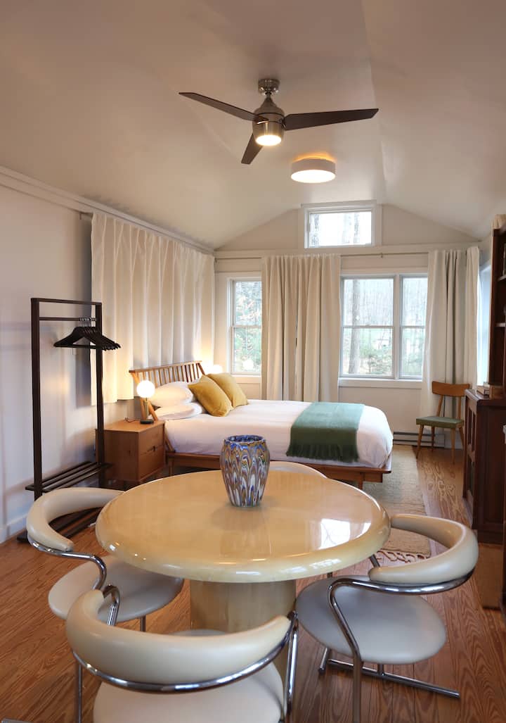 Beautiful Lake Cabin In The Woods - Sparta Township, NJ