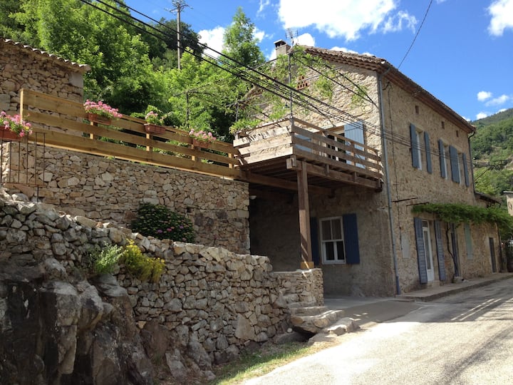Agreable Maison De Vacances - Vals-les-Bains