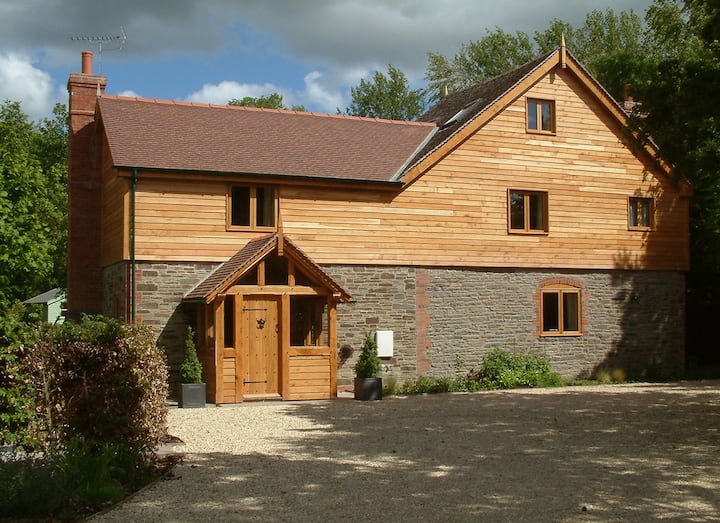 Superbly Renovated, Unique Country Cottage. - Herefordshire