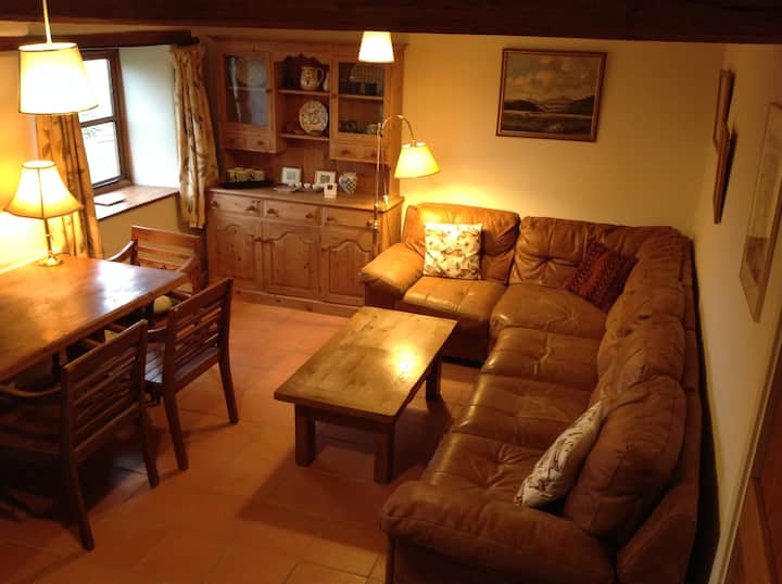 Timber Yard Cottage - Charming Cotswold Cottage - Hempton