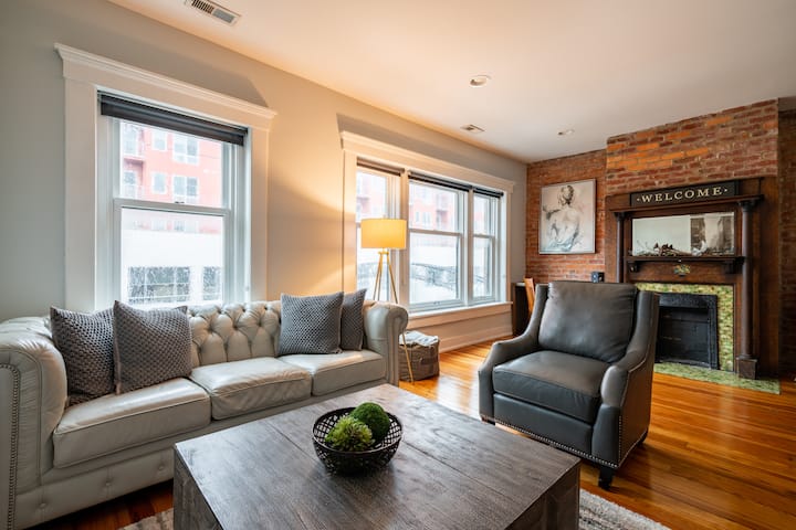 Luxury High Street Flat - Private Parking!!! - Upper Arlington, OH
