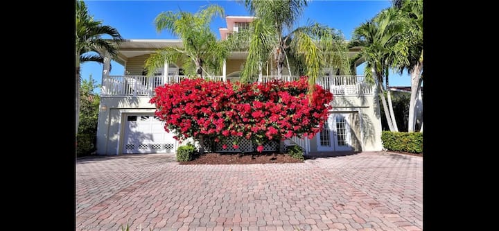 3-2/ 7 Minute Walk To Beach/pool,spa/tikibar/canal - Marco Island, FL