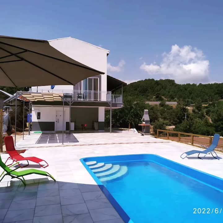 Whitecloudhouse - Turkey