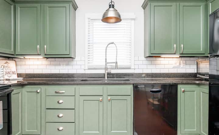 1 Br In Nulu/butchertown Along Urban Bourbon Trail - Louisville, KY