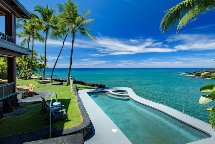 Luxurious Ocean Front Home - Captain Cook, HI