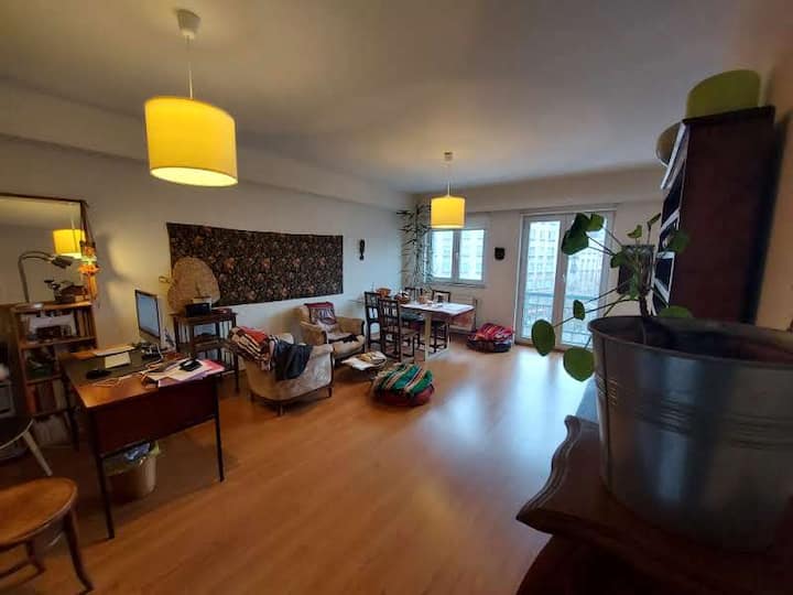 Chambre Tout Confort Avec Salle De Bain Privée - Bruxelles
