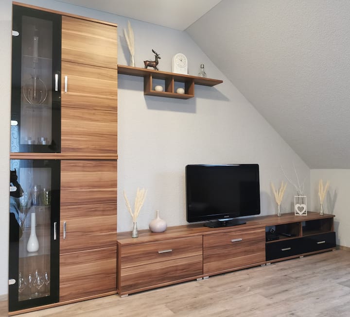 Charmante 3-zimmerwohnung Mit Stellplatz - Germany