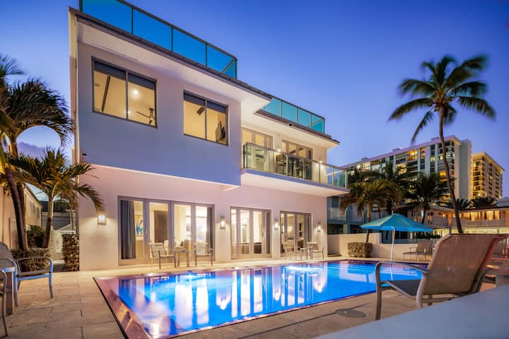 Oceanfront Family Retreat | Pool & Beach Access - Fort Lauderdale, FL