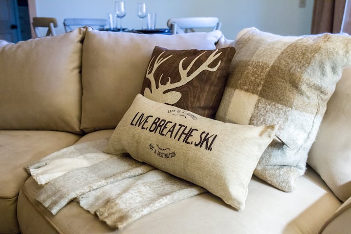 Giant - Placid Peaks House - Lake Placid, NY