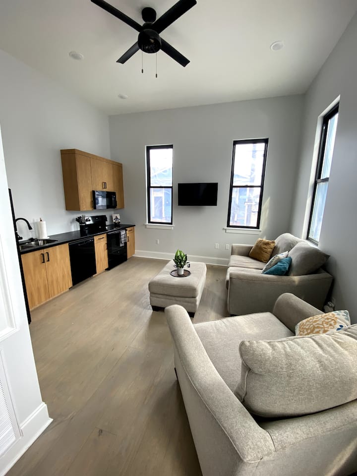 New Bywater Gem | 2br 1.5ba + Modern Vibes - Chalmette, LA