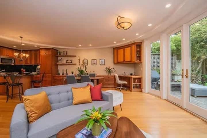 Marina District 1 Bd 1.5 Ba Luxury Garden Gem - San Francisco, CA