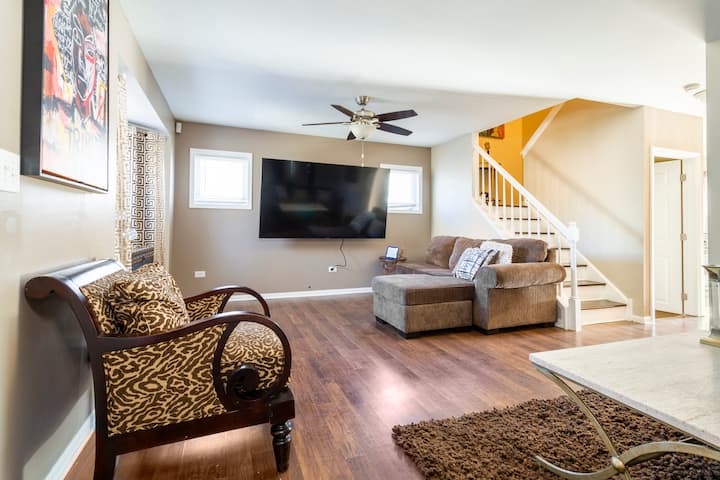 Stunning 4 Br Home * Near Many Chicago Landmarks - Chicago, IL