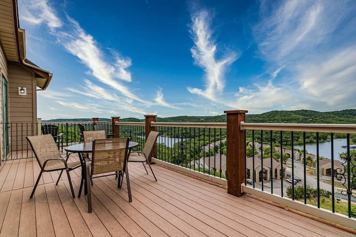 Reeds Spring Vacation Rentals & Homes - Missouri, United States | Airbnb